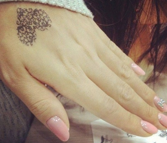 Care sunt cele mai impresionante tatuaje pentru fete? De ce ne facem ...