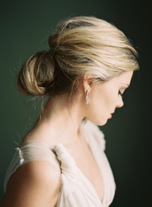 Coc chignon, opțiunea de coafură clasică pentru un look fermecător ...