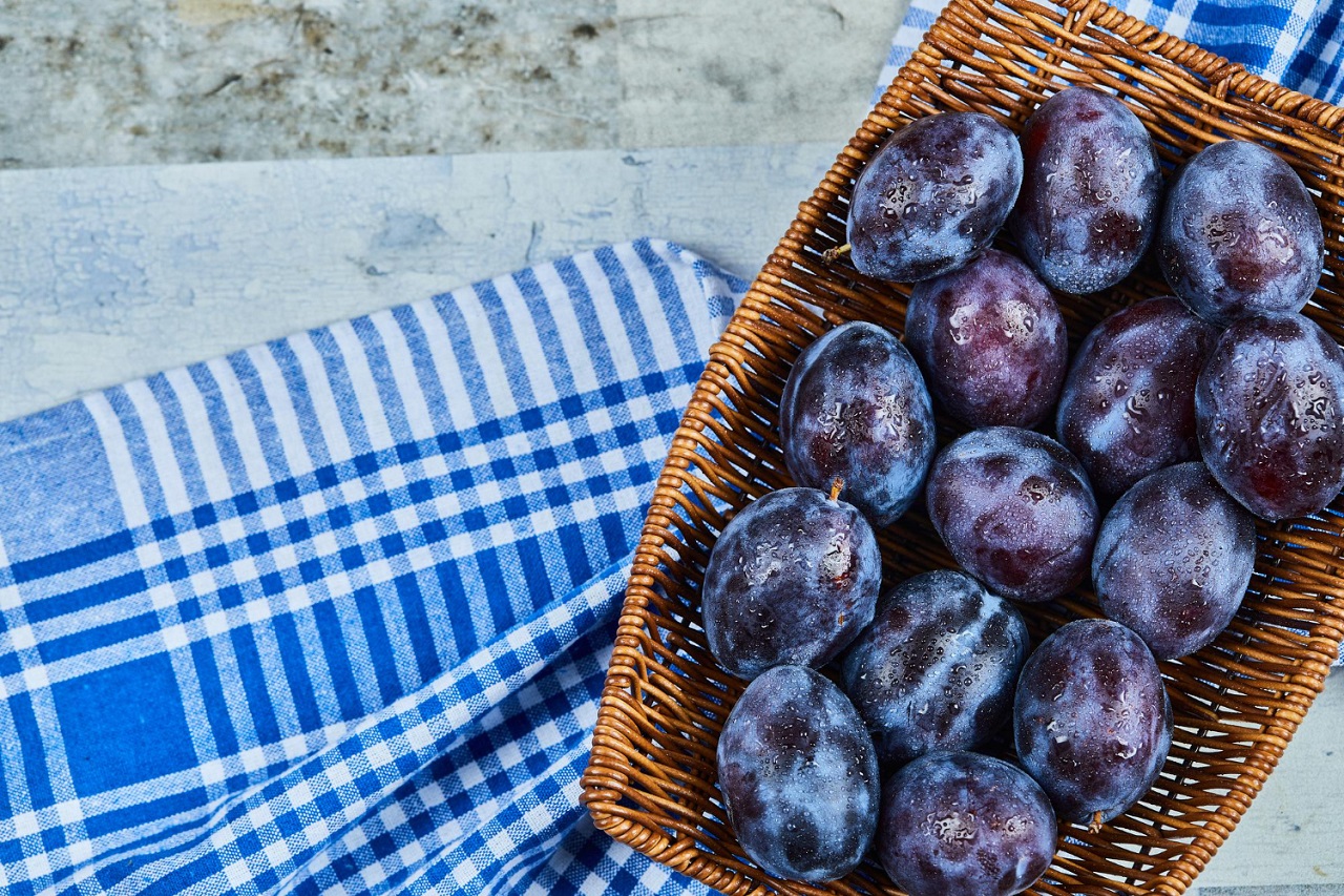 Prunele ca medicament natural – Ce proprietăți și beneficii au prunele ...